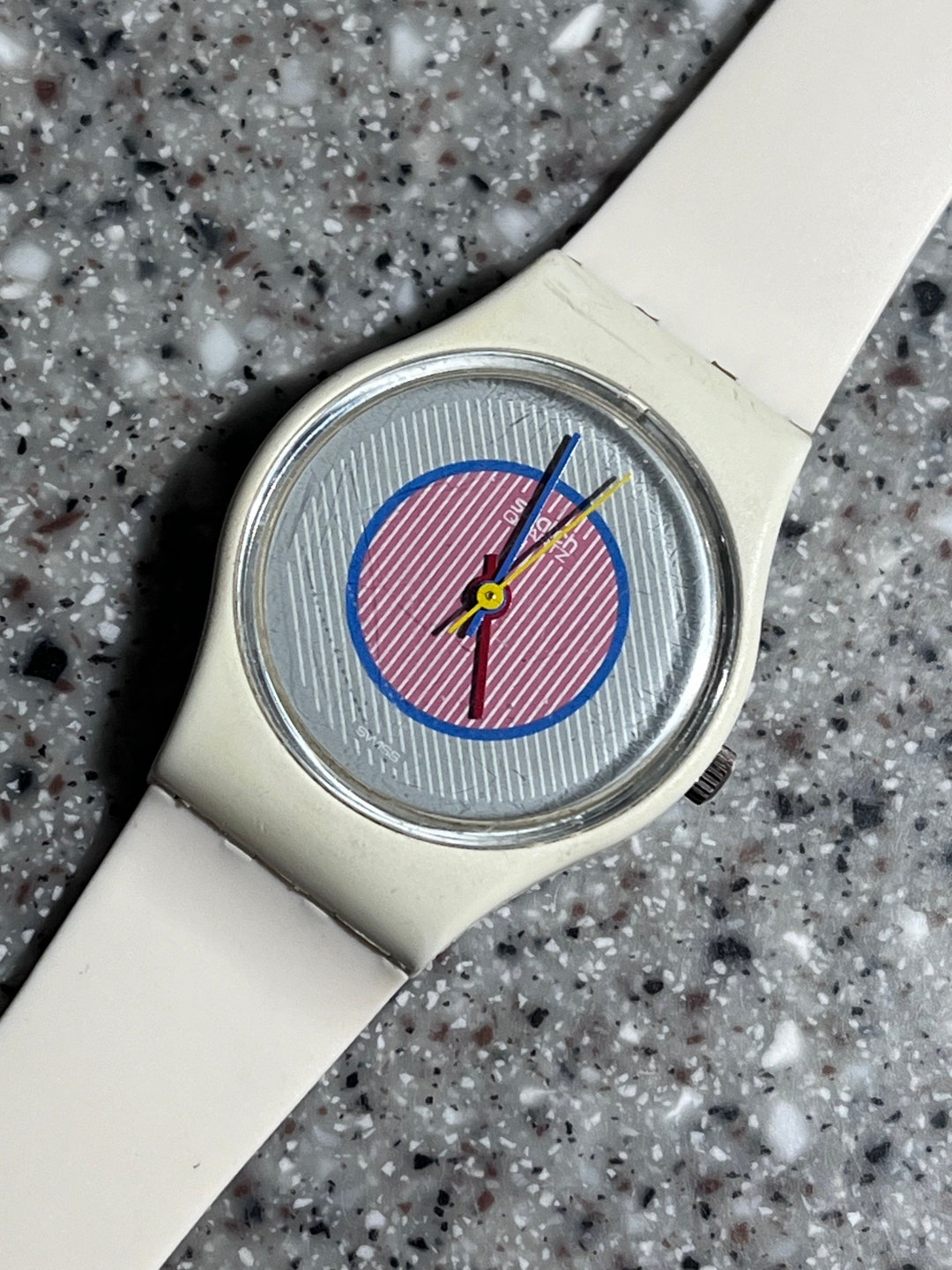 Swatch Watch Vintage 1985 Swatch Lady RASPBERRY LW107 25mm Face Running ...