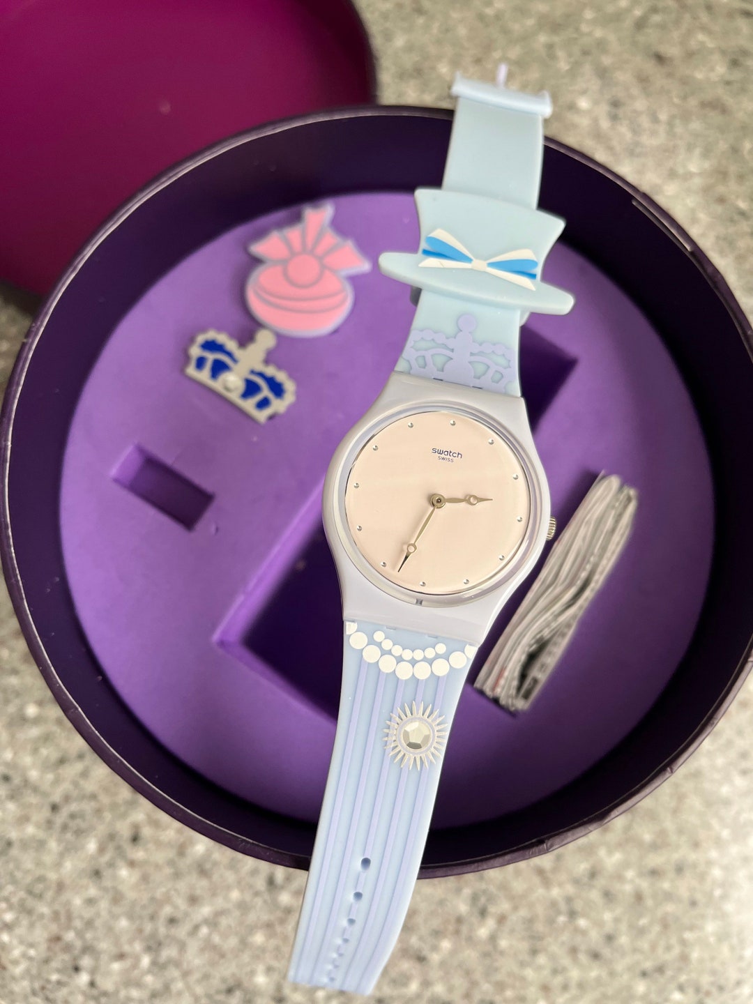 Swatch Watch CLUB Watch Limited Release Called Curtsy Brand New Never ...