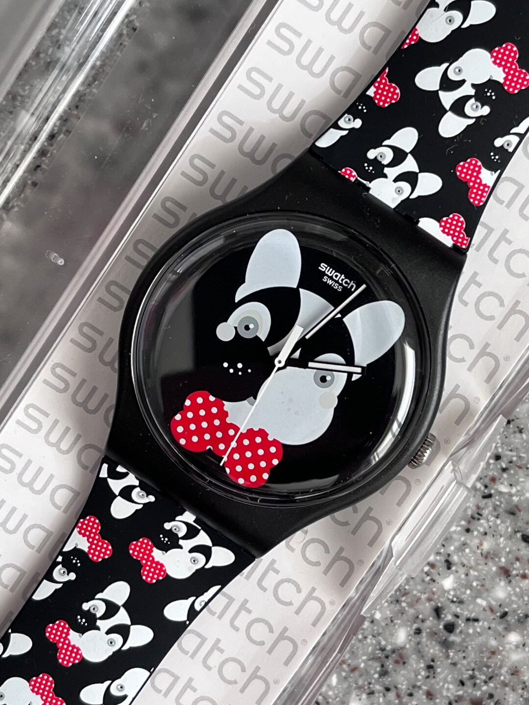 New Swatch Vintage Pug Theme 41mm in Box With Battery Not Worn Working ...