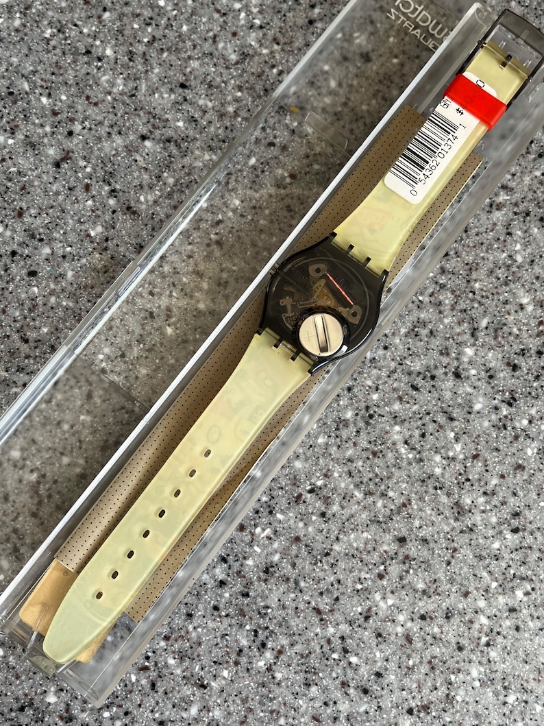 Vintage Swatch Watch 1995 MINT Never Worn in Original Box GM136 Upper ...