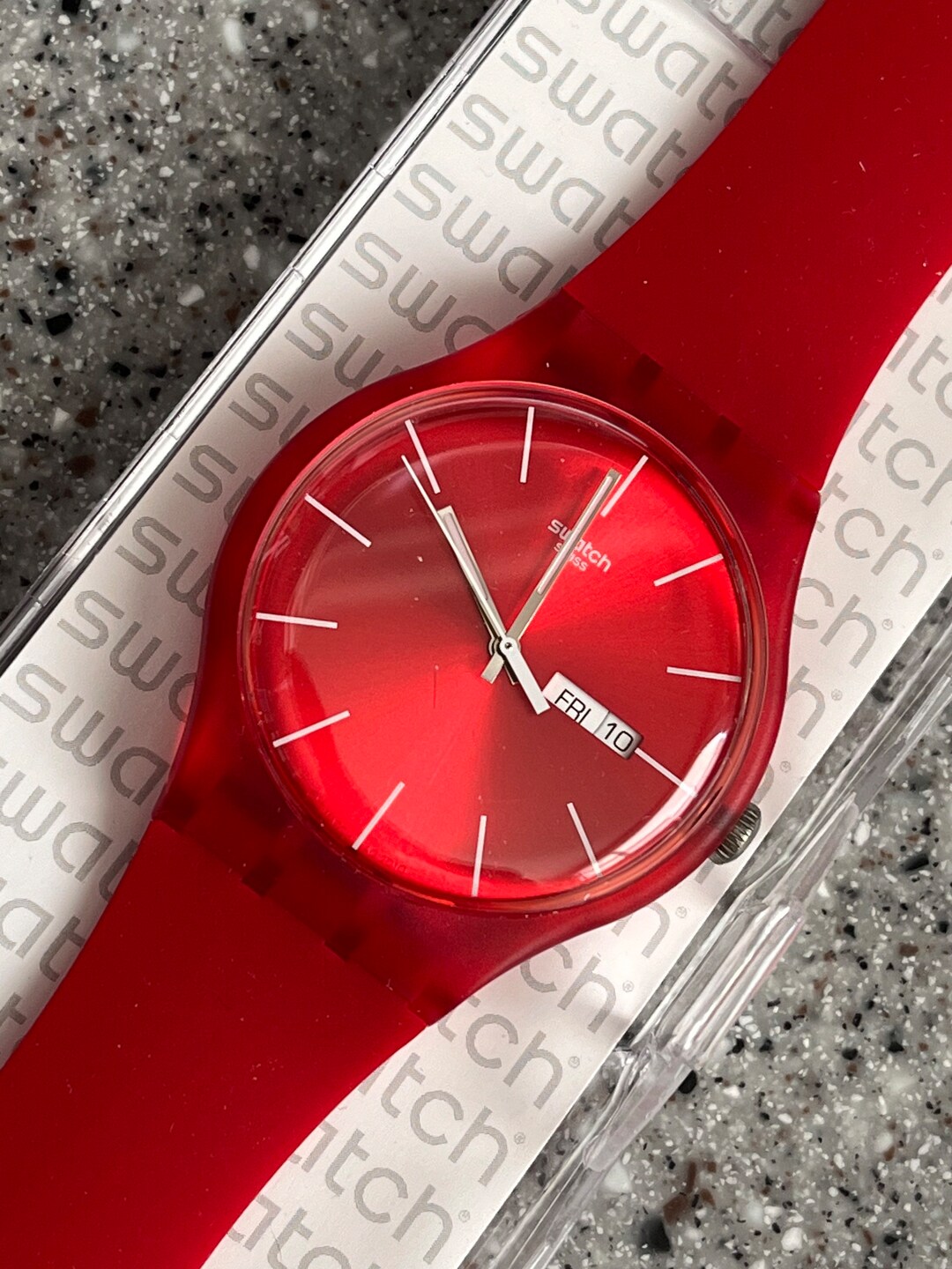 Seltene RED Swatch Watch Rebel Modell 41mm nagelneu in Box mit - Etsy ...