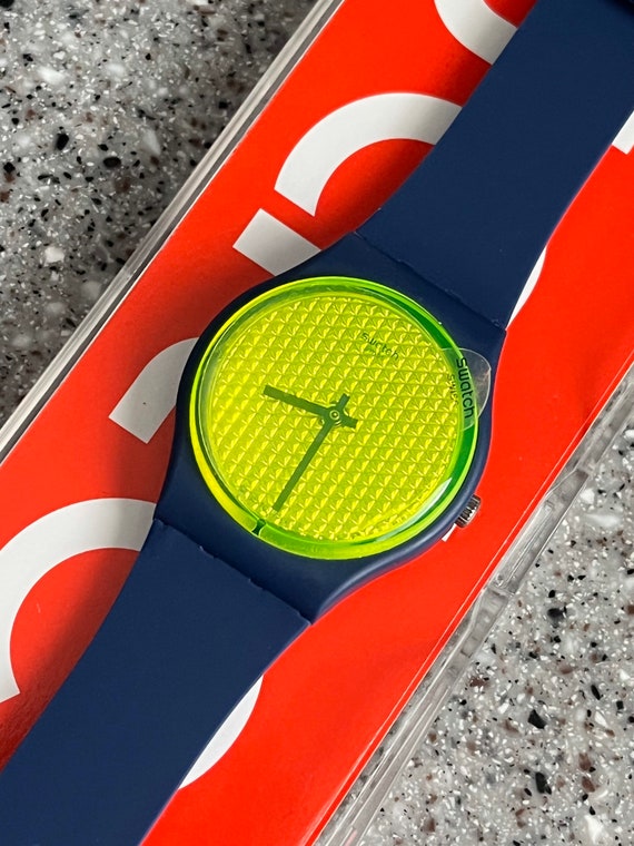 Swatch Watch New 34mm with battery, box, YELLOWPUSHER… - Gem