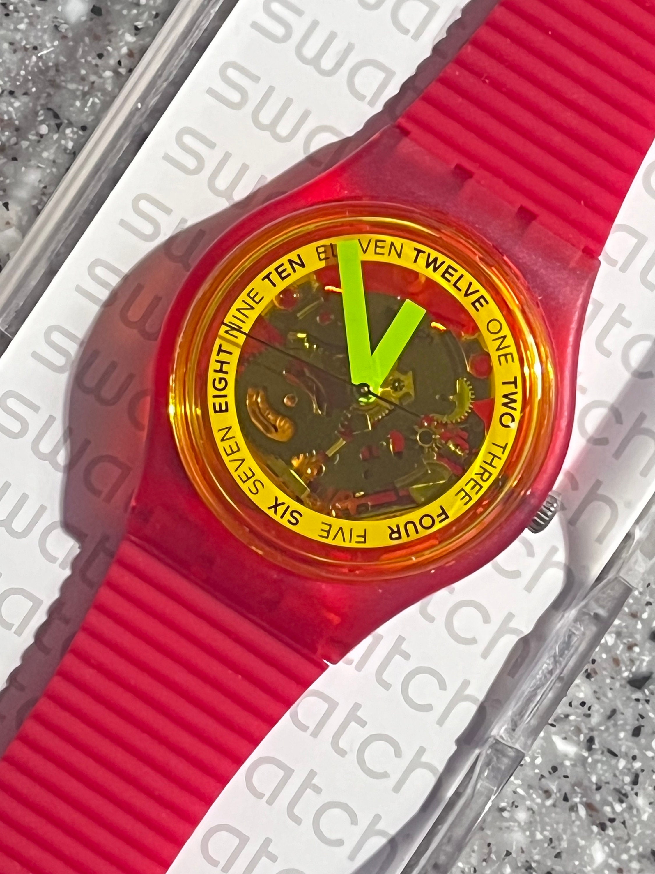 Swatch Watch 34mm NEW Never Worn in Box With Battery Cool Retro-rosso ...