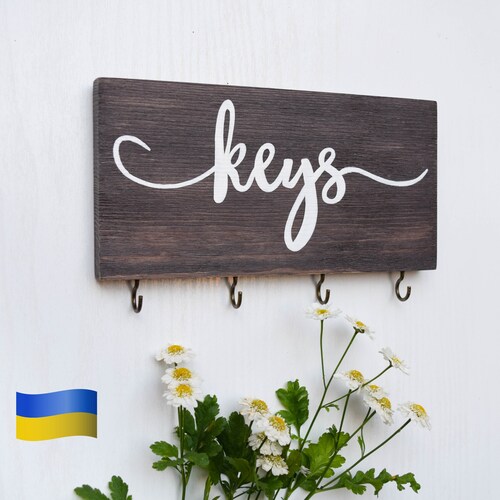 Rustic Key Holder for Wall Personalized - Etsy