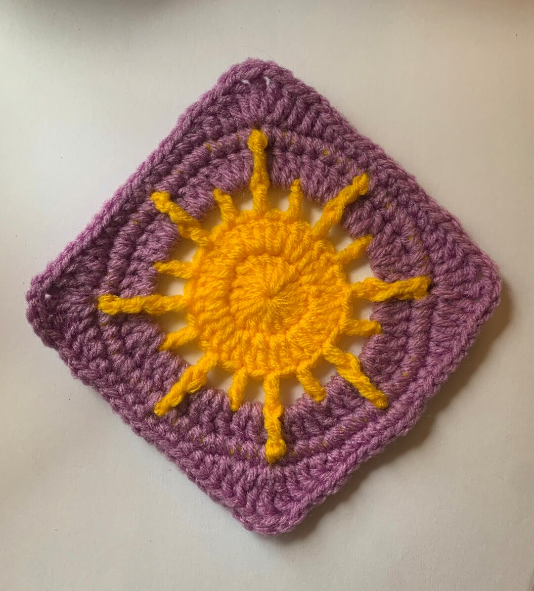 Granny Square Pattern - Sun Granny Square - Crochet Blanket Pattern ...