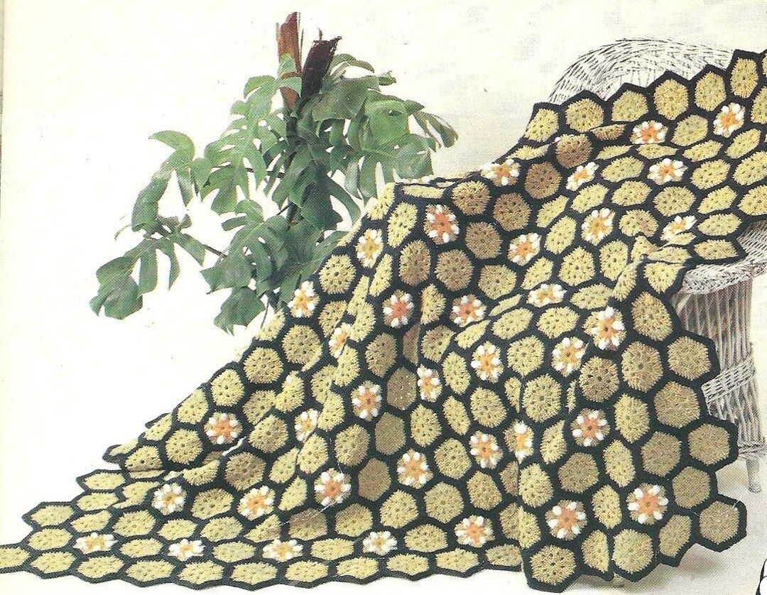 Vintage Daisy Hexagon Afghan Pattern, Crochet Daisy Blanket, Vintage ...