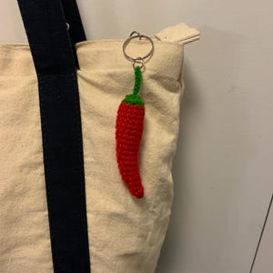 Chilli Pepper Pendant, Crochet Chilli Key Chain Pattern, Crochet Pepper Easy Crochet Pattern ...