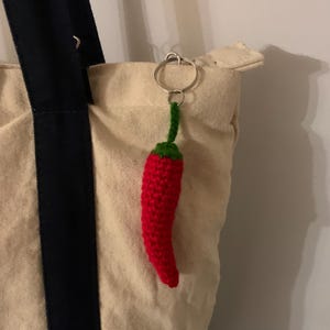 Chilli Pepper Pendant, Crochet Chilli Key Chain Pattern, Crochet Pepper Easy Crochet Pattern ...