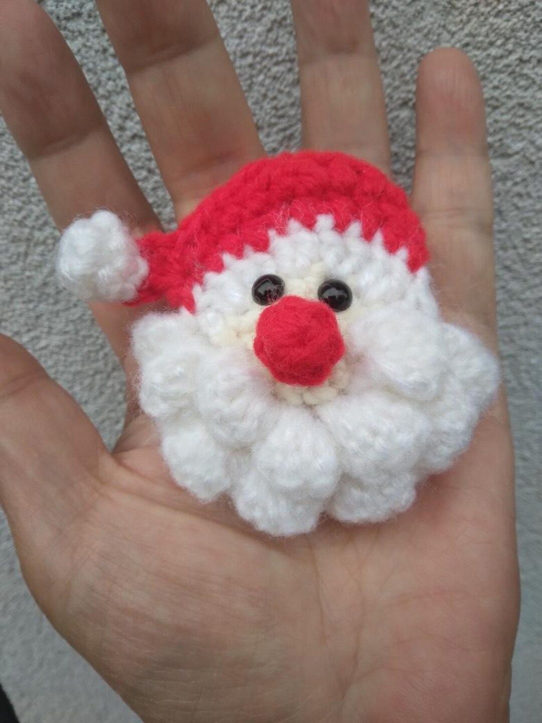 Santa Claus Pattern, Christmas Pattern, Crochet Santa Key Chain, Santa ...