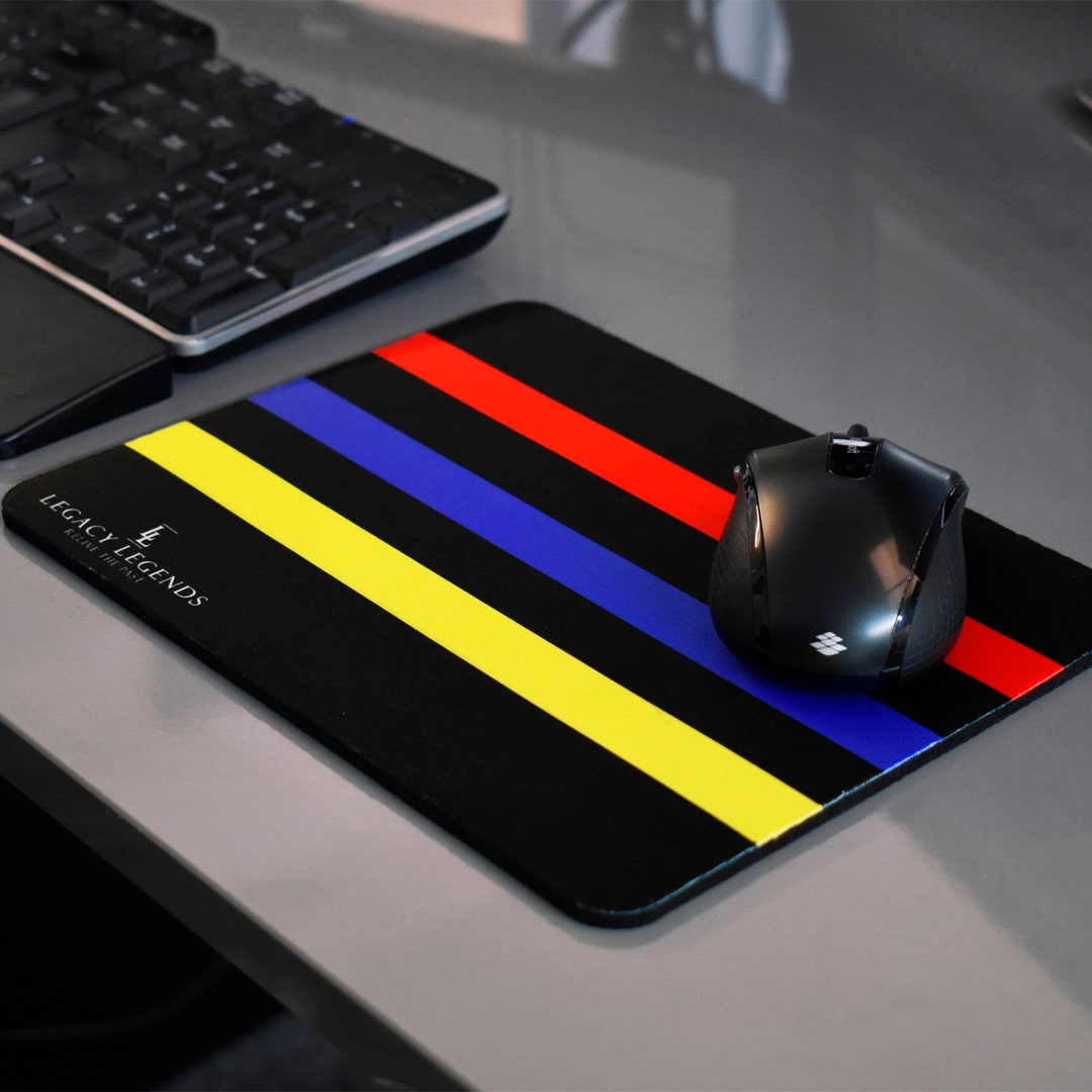 Hunt Mouse Mat/pad - Classic Formula Racing - James the Shunt Helmet ...