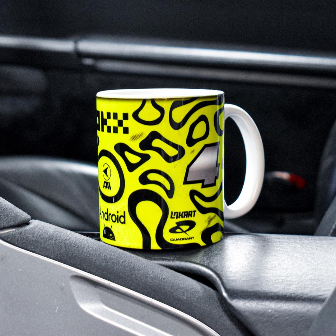 Mug casque Norris n°4 2025 - oeuvre d'art - formule - course - Lando ...