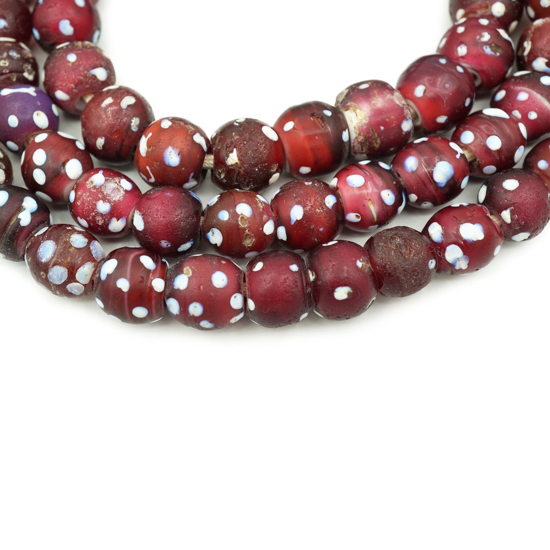 Old Tonal Red Venetian Skunk Eye Beads (10-12mm) Long Strand (75 Beads ...