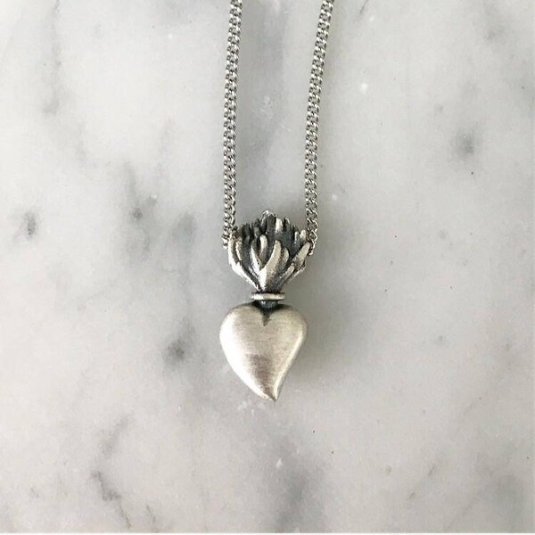Sacred Heart Necklace - Etsy