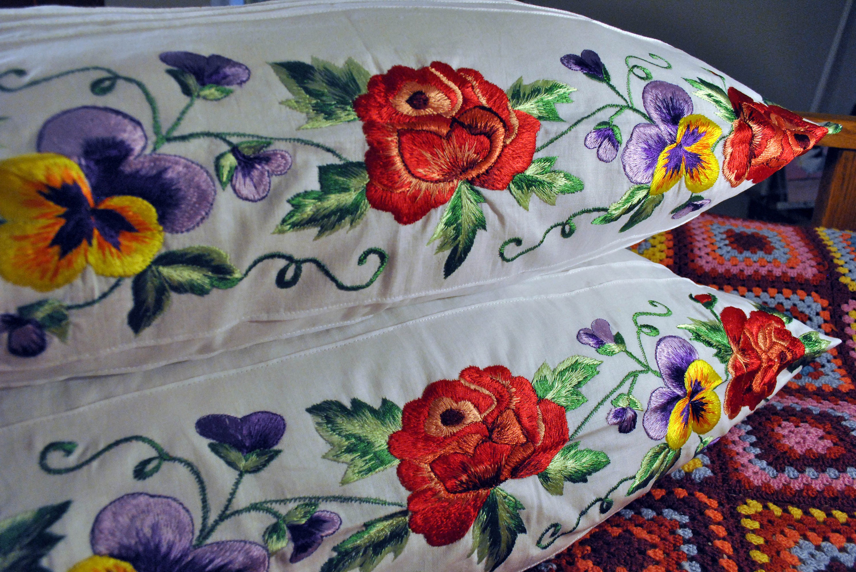 Hand Embroidered Pillowcases Country Style Floral Embroidery Bedroom ...