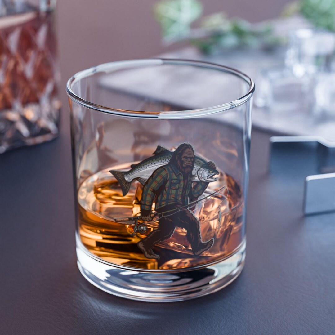 Bigfoot Whiskey Glass - Sasquatch Carrying Trophy Salmon - Etsy