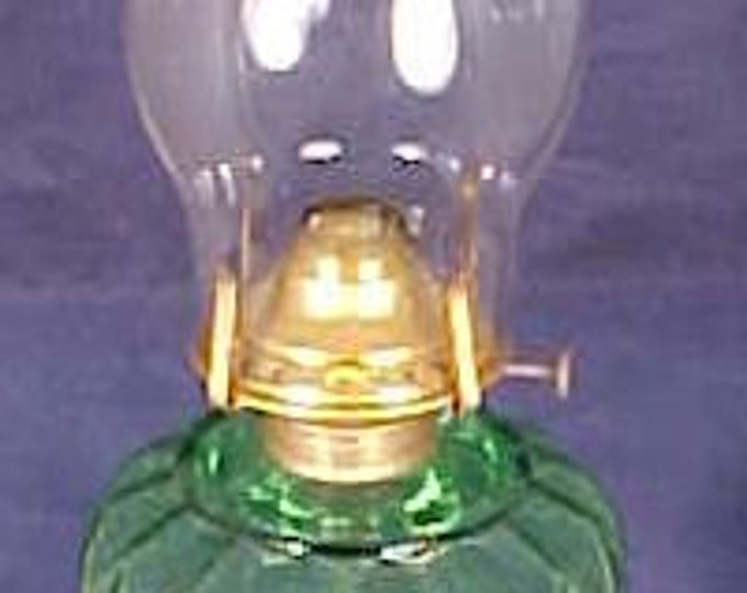 EAPG Green Erin Fan Pattern Kerosene Lamp Victor Burner #1 Glass ...