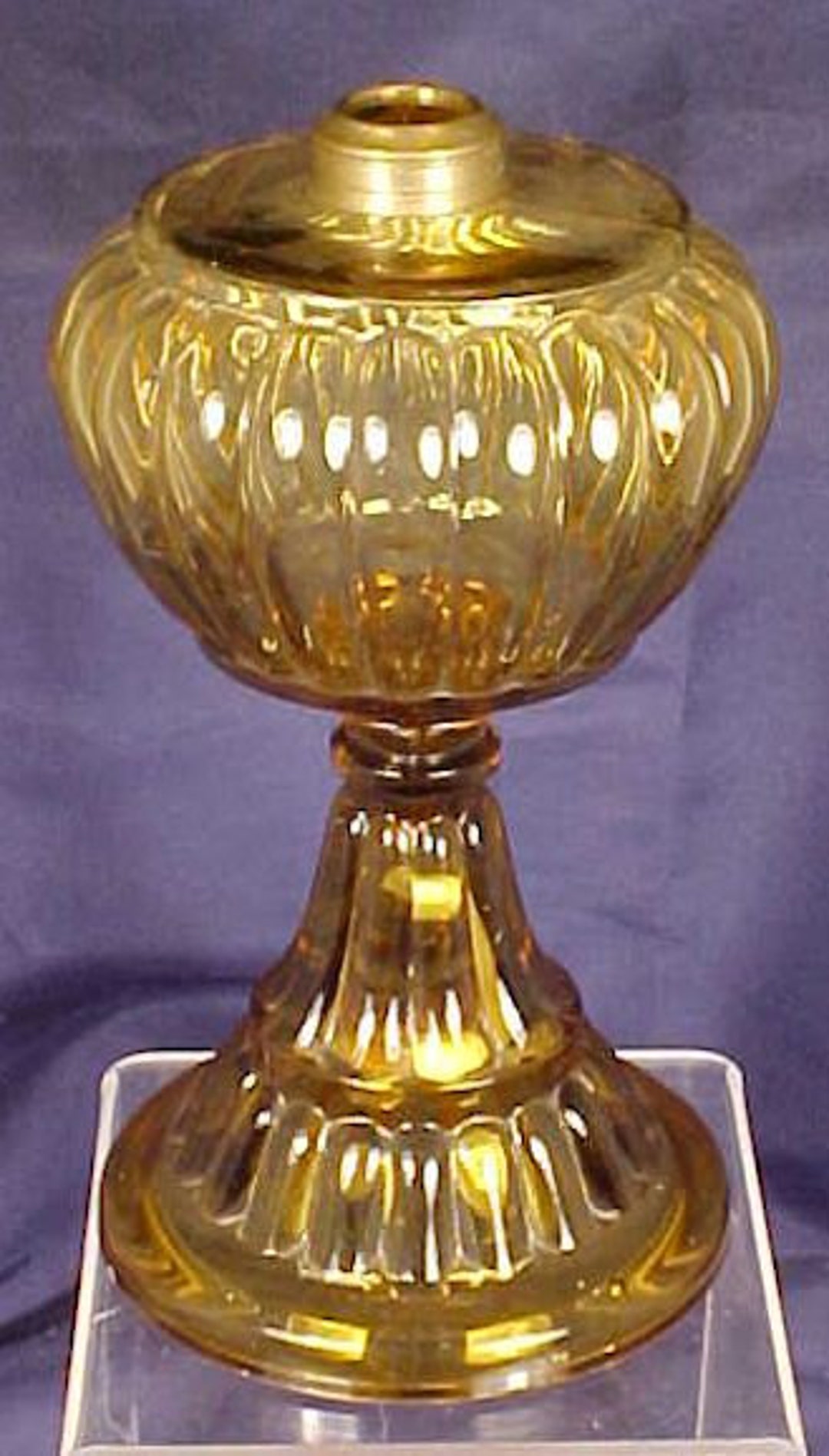 Antique Findlay Glass Kerosene Lamp Convex Rib Amber Glass Dalzell ...