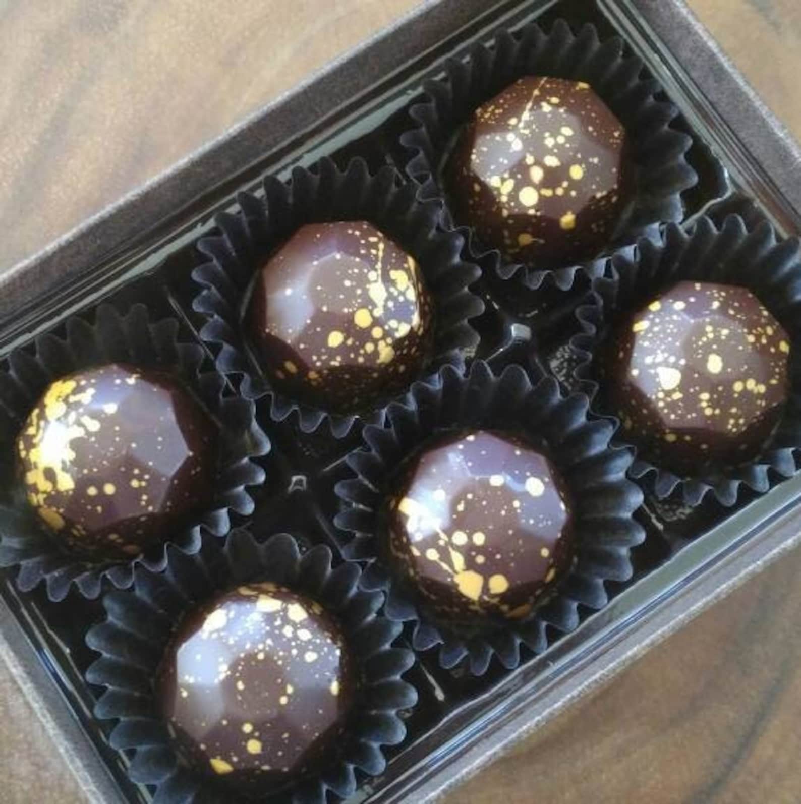 Dark Chocolate Sea Salt Caramel Bon Bons 6 Piece Truffle Box | Etsy