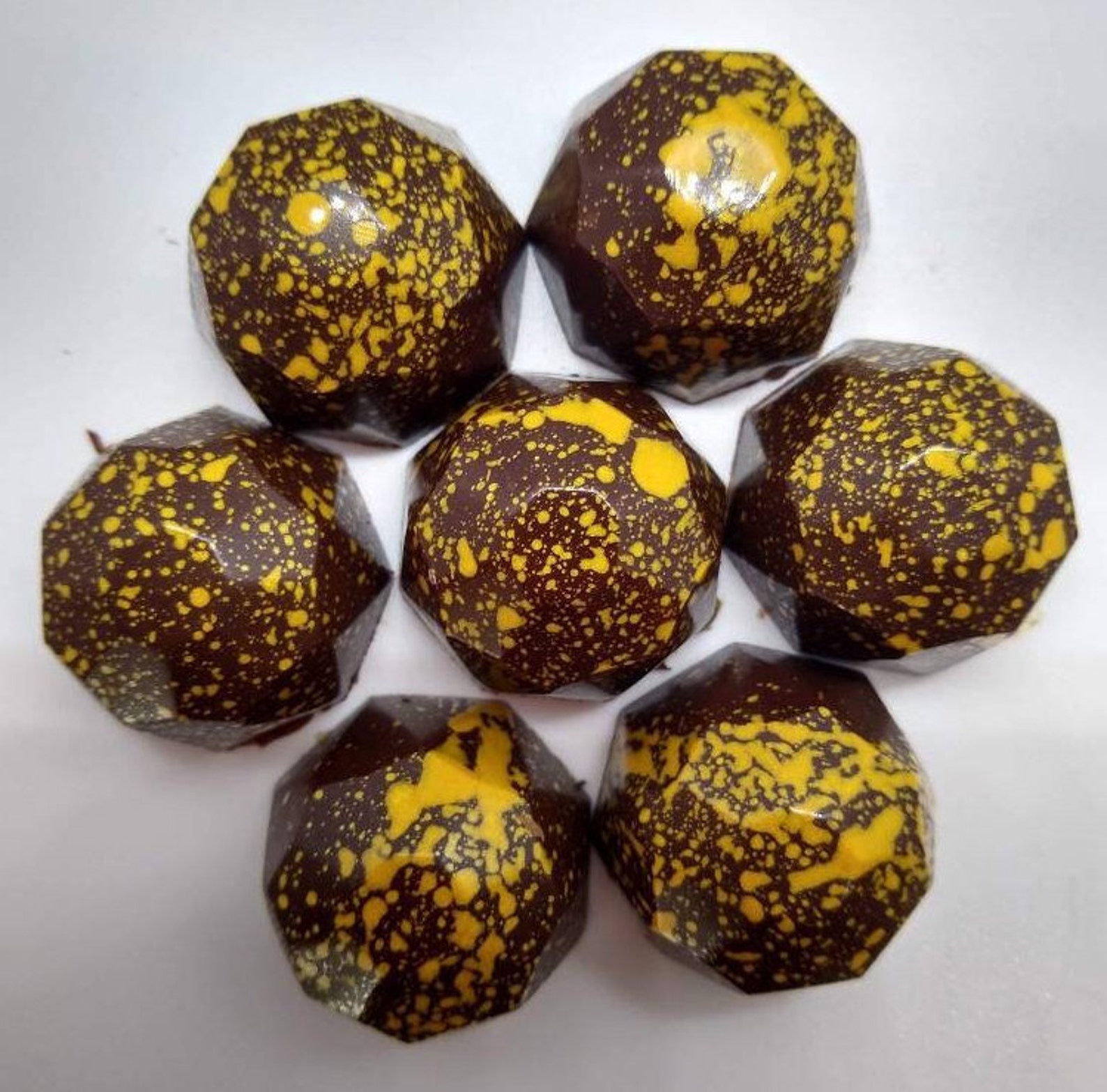 Dark Chocolate Sea Salt Caramel Bon Bons 6 Piece Truffle Box | Etsy