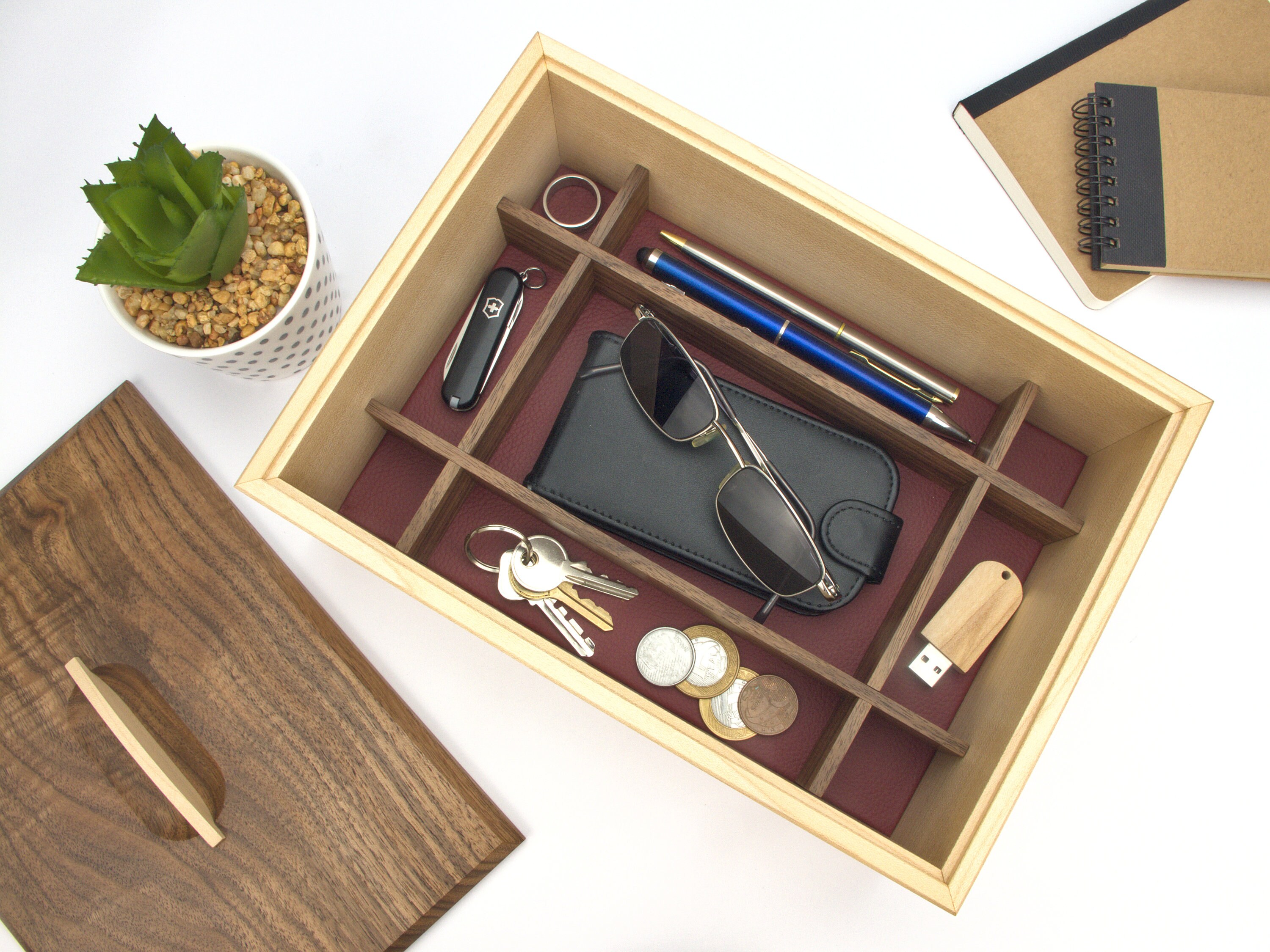 Wooden Valet Box in Sycamore With Walnut Lid & Leather Lining Japanese ...