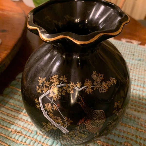 Taiwan Roc Vase at Clayton Cooper blog
