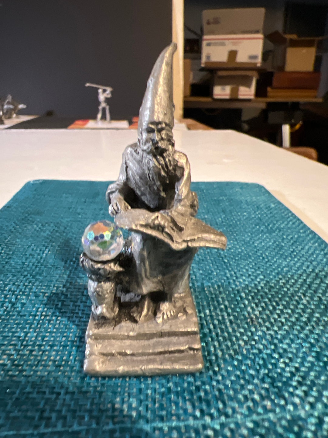 Gallo Pewter Wizard With Spell Book and Crystal Ball is 2-1/2”T X 1-1/2 ...