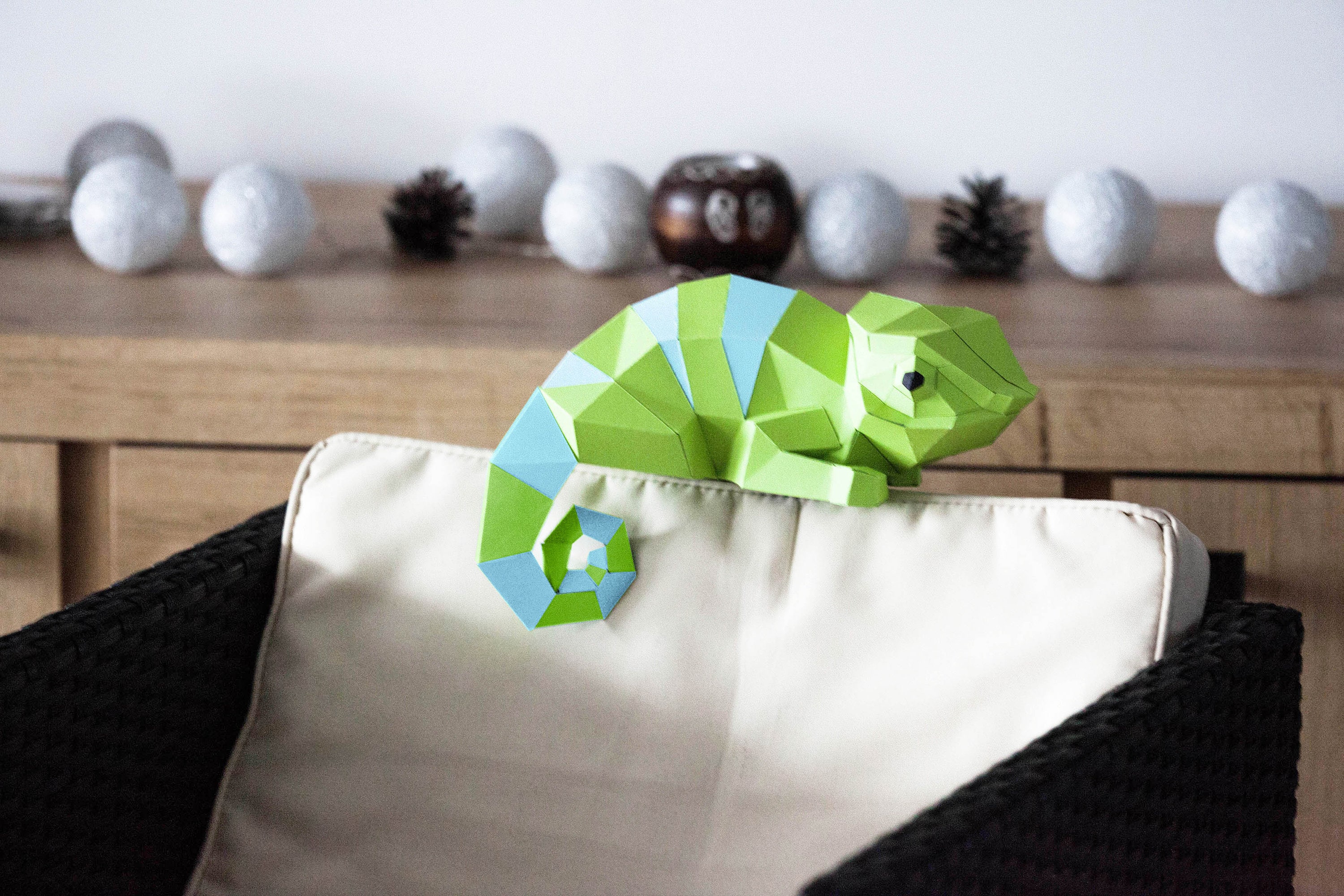 Papercraft Chameleon Papercraft Sculpture DIY - PRE-CUT Kits - Origami ...