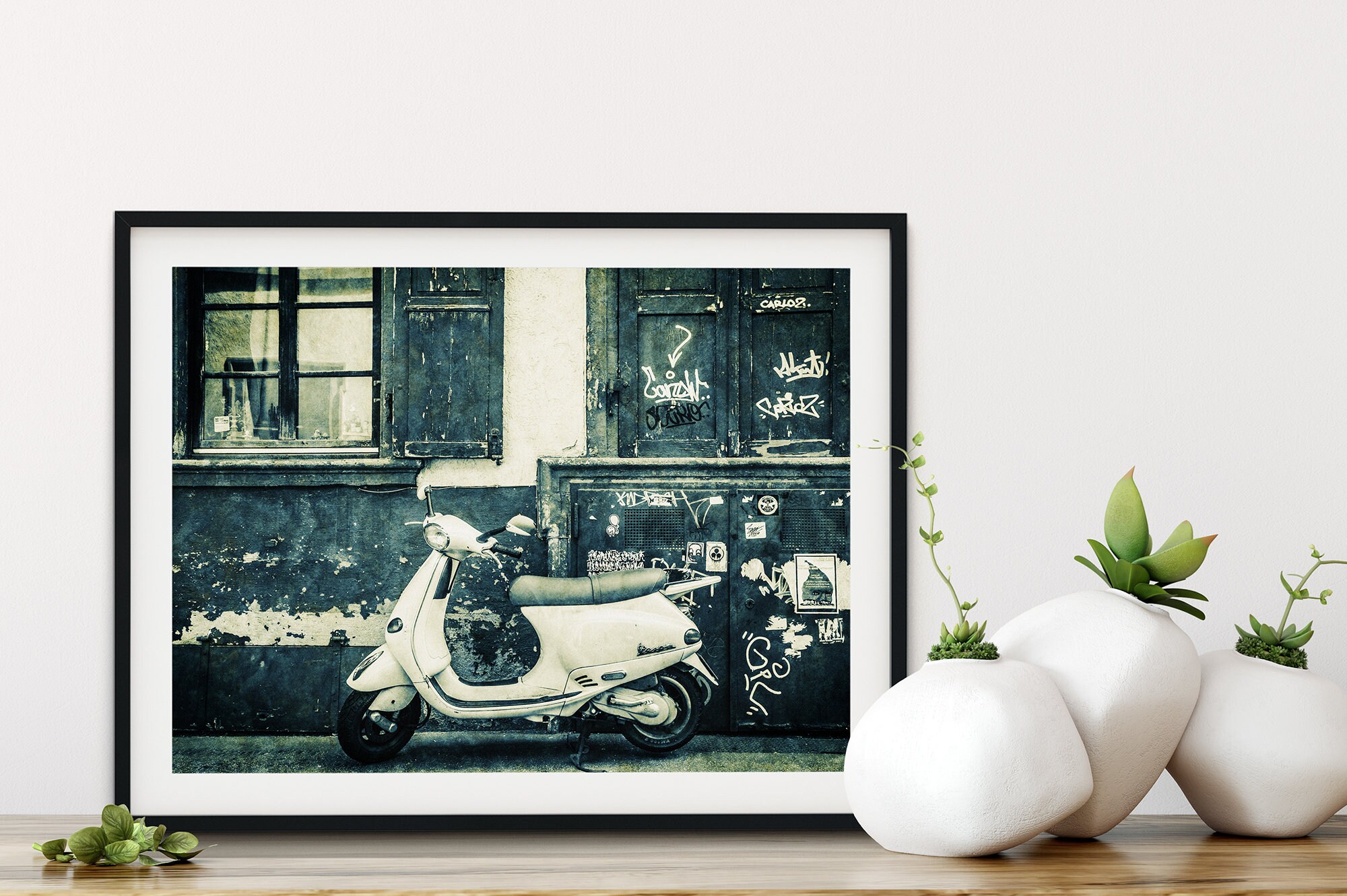 Vespa Piaggio Scooter Icon Iconic Italian Moped Motorcycle Motorbike ...