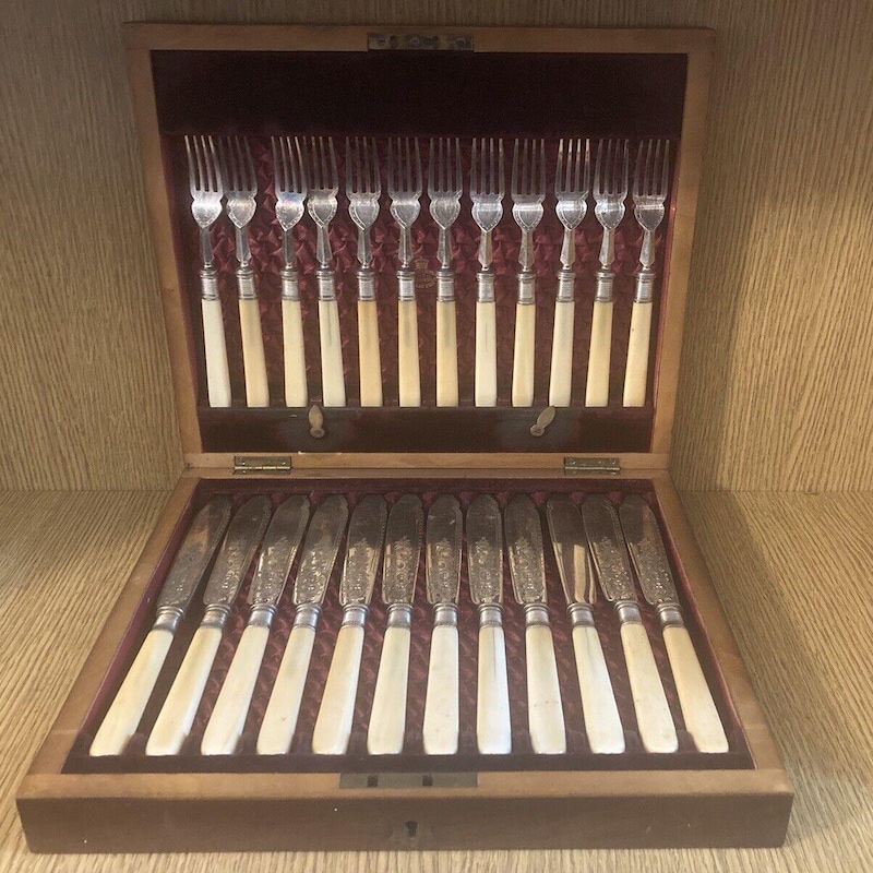 24 Piece Cutlery Set in Box - Etsy