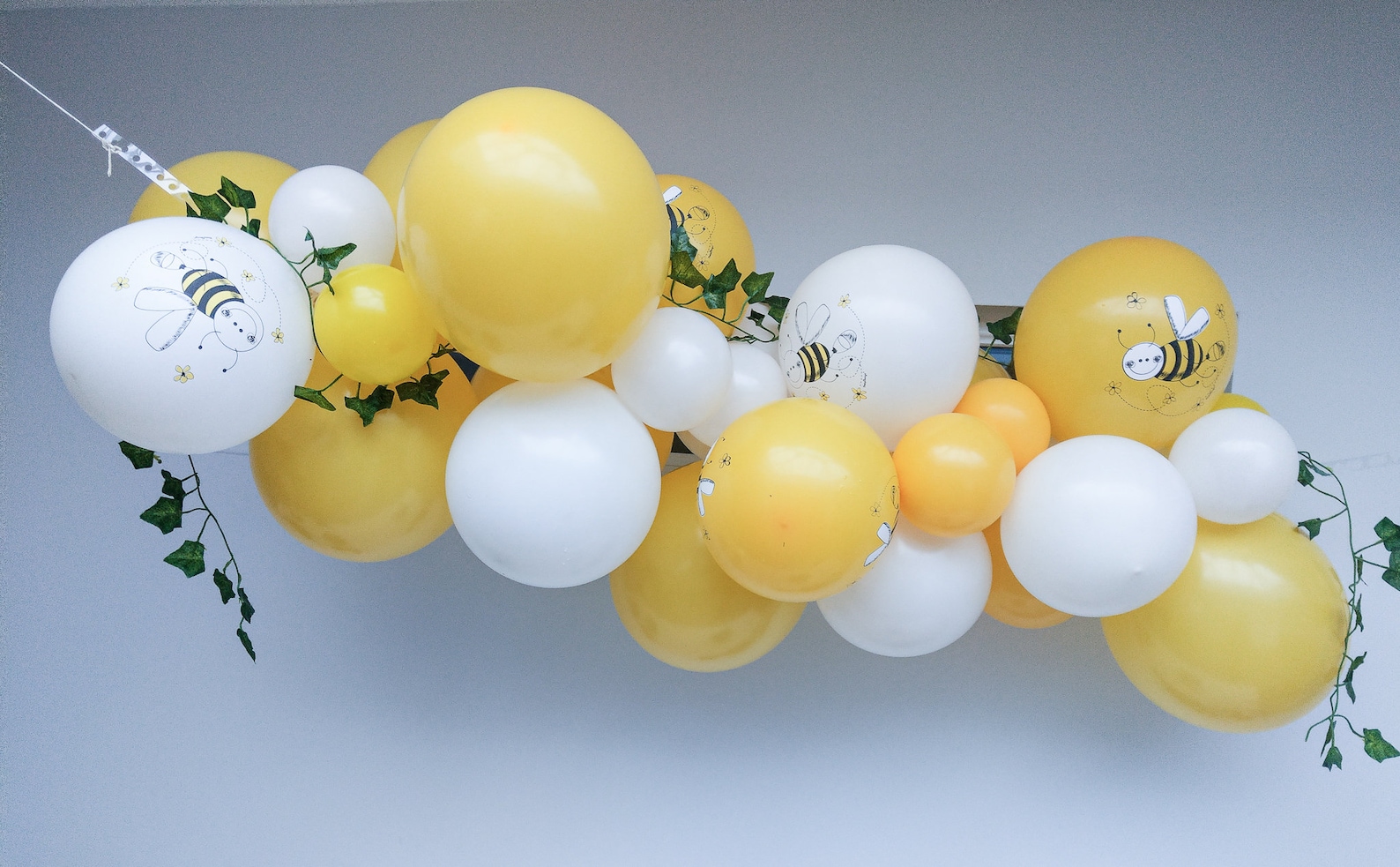 Balloon Arch Garland, Kids Party Balloons, Bumbble Bee Balloon Garland ...