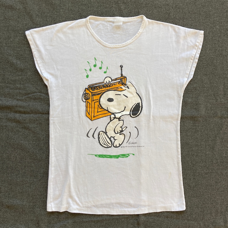 Vintage 70s SNOOPY & Boombox Music T Shirt Fitted Peanuts Charles ...