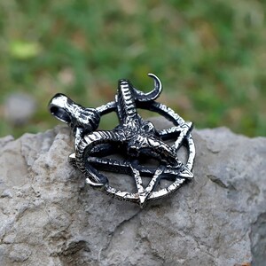 Satanic Goats Head Pentagram Sigil of Baphomet Pentacle Gothic Punk ...