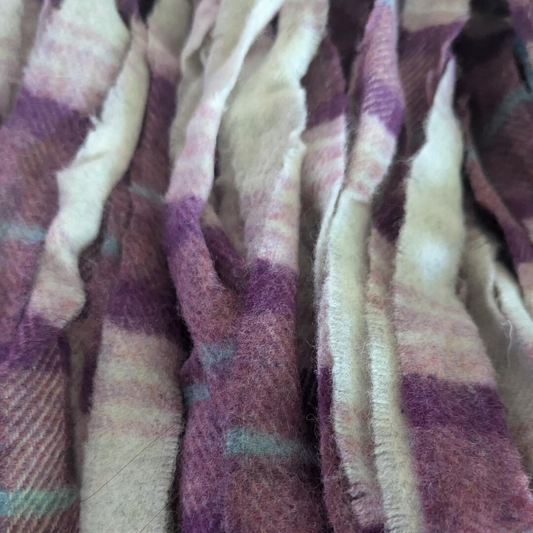 WOOL SELVEDGES. Wool Ribbon, 100% Wool Rag Rug Blanket Yarn, 1.5metre ...