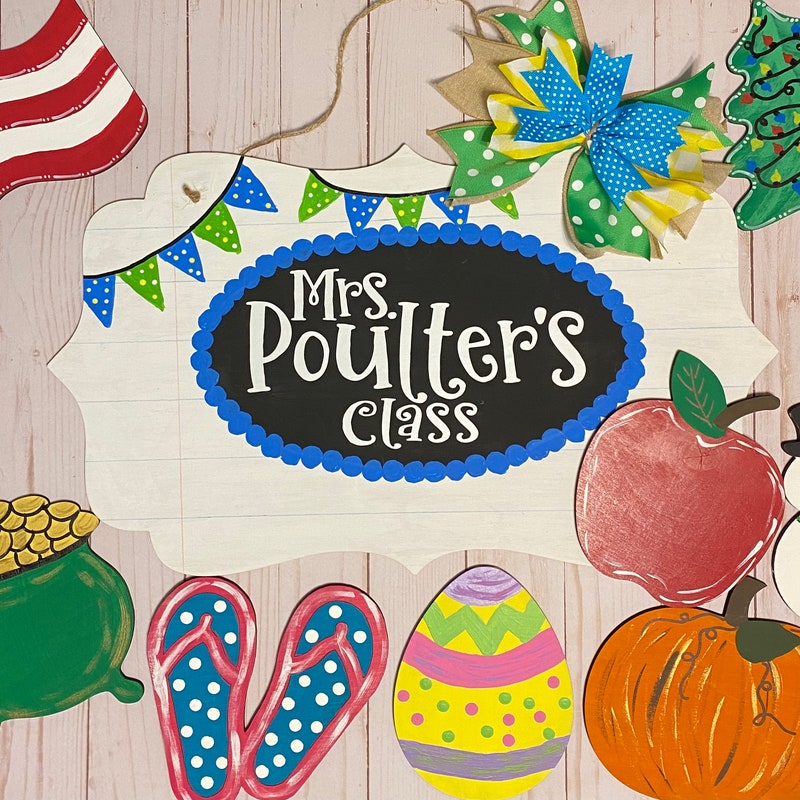 Seasonal Door Hanger - Etsy