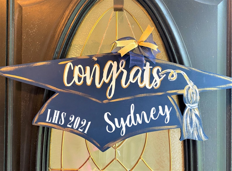 Graduation Banner, Class of '22 Photo Prop, 2022 Grad Cap Door Hanger ...