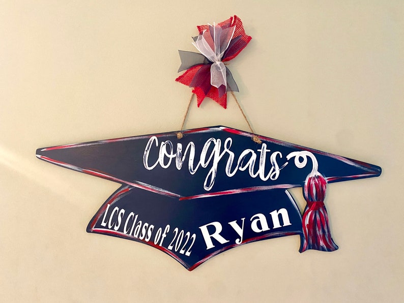 Graduation Banner, Class of '22 Photo Prop, 2022 Grad Cap Door Hanger ...