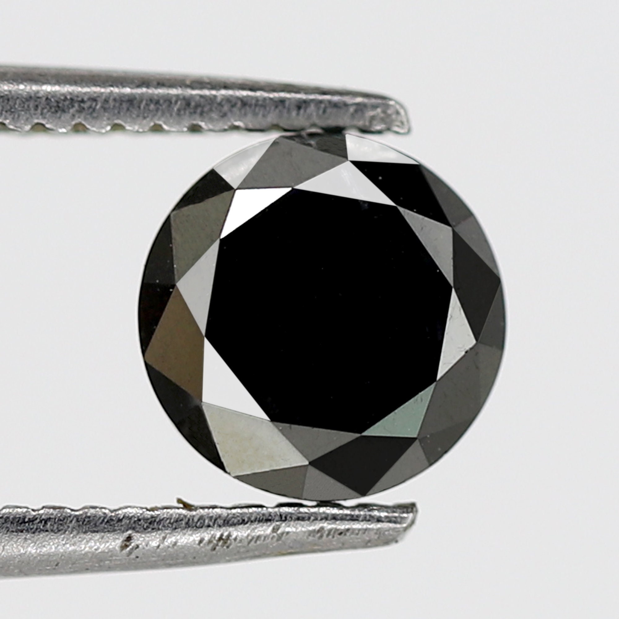Stunning 1 Ct Round Brilliant Cut Black Diamond Online Sale Stunning 1 Ct Round Brilliant Cut Black Diamond Online Sale