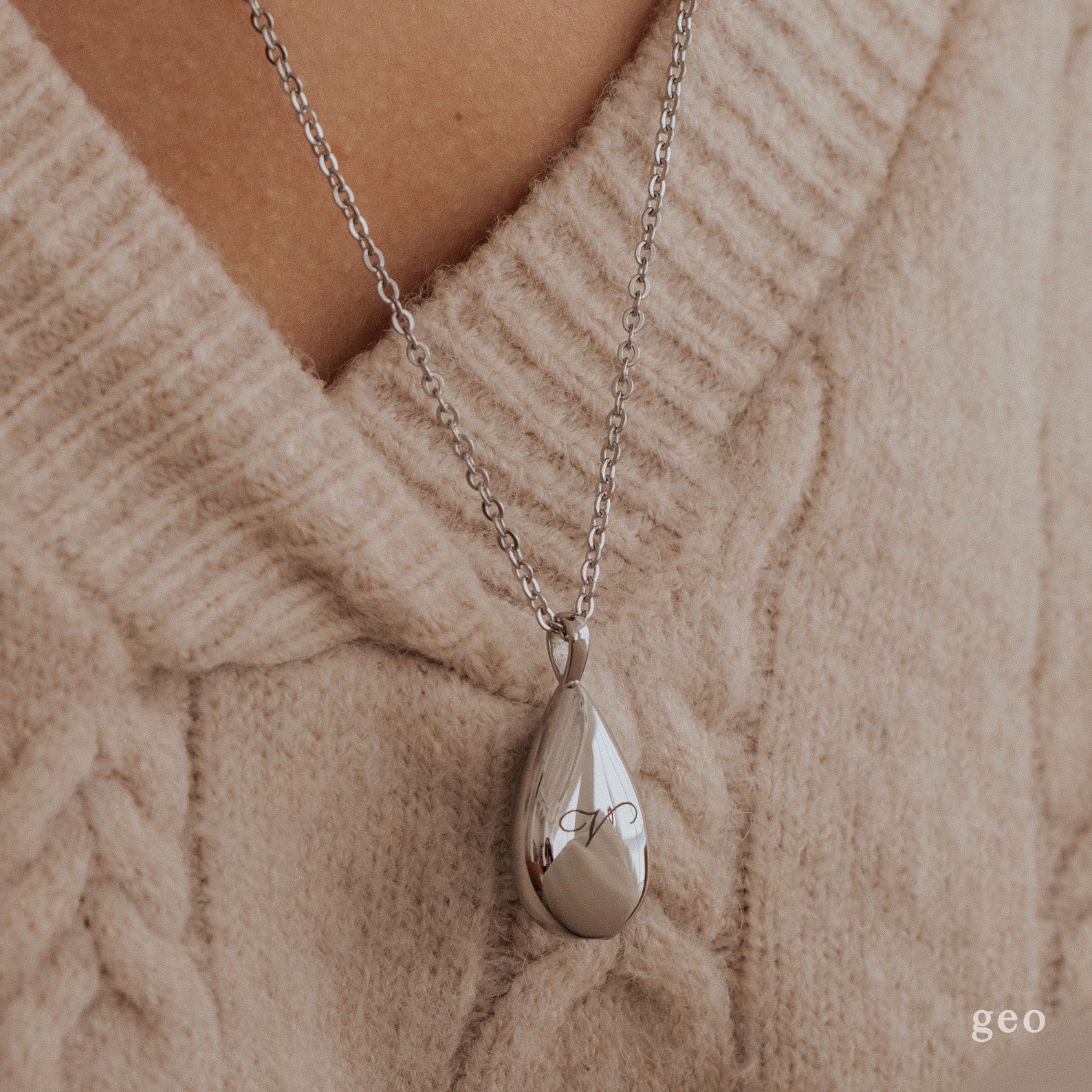 Personalized Teardrop Urn Necklace Pendant for Ashes Cremation - Etsy