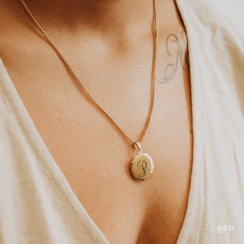 Personalized Engraved Photo Locket Necklace Gold Monogram - Etsy
