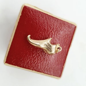 Vintage 9ct Gold Pixie Shoe Pendant / Charm. Vintage Jewellery - Etsy