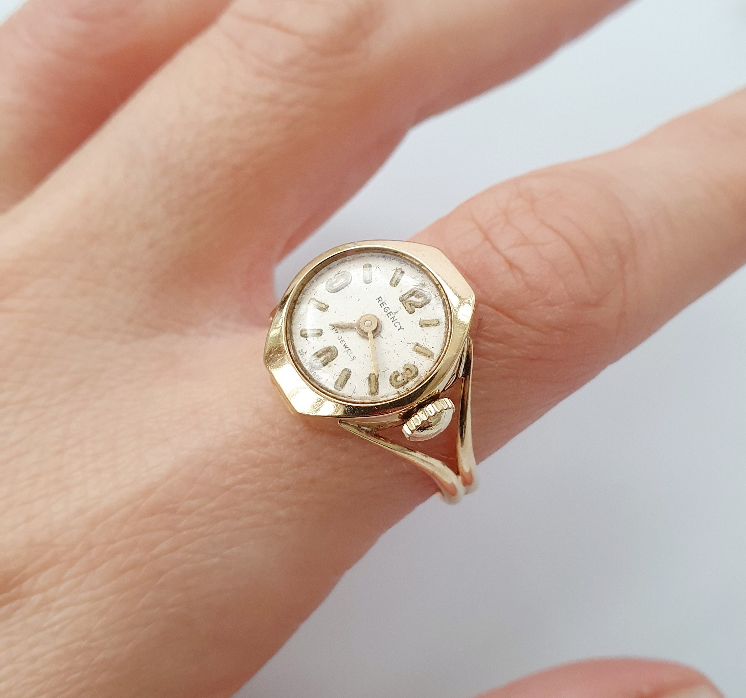 Vintage 18ct Gold Regency Wind up Watch Ring. Size W EU 63. | Etsy