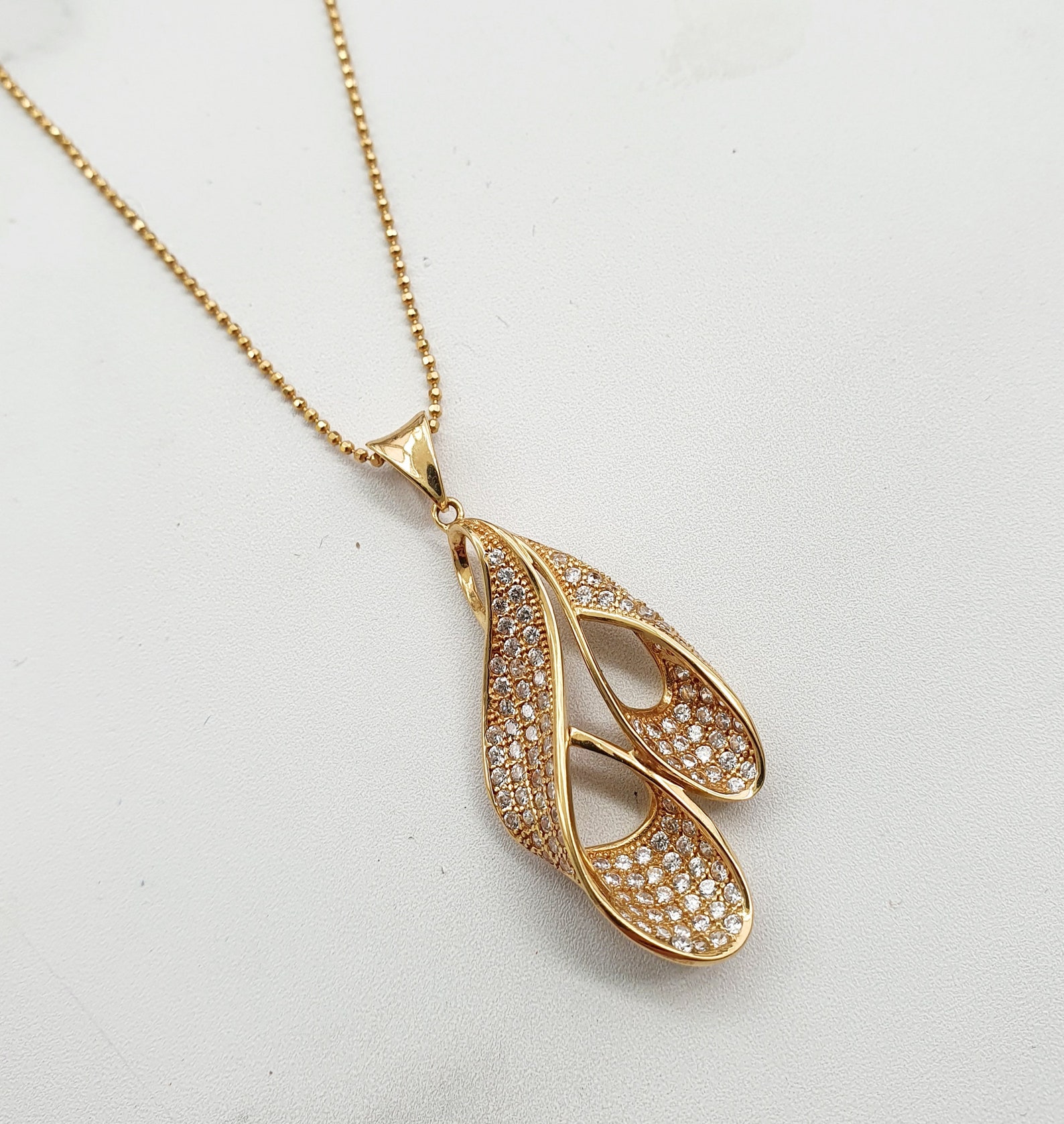 Vintage 10ct Gold & Diamond Pendant. Statement Jewellery. Vintage ...
