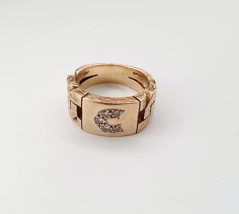 Vintage 9ct Gold & Diamond Very Heavy 17.2g Initial C Ring. Size U ...