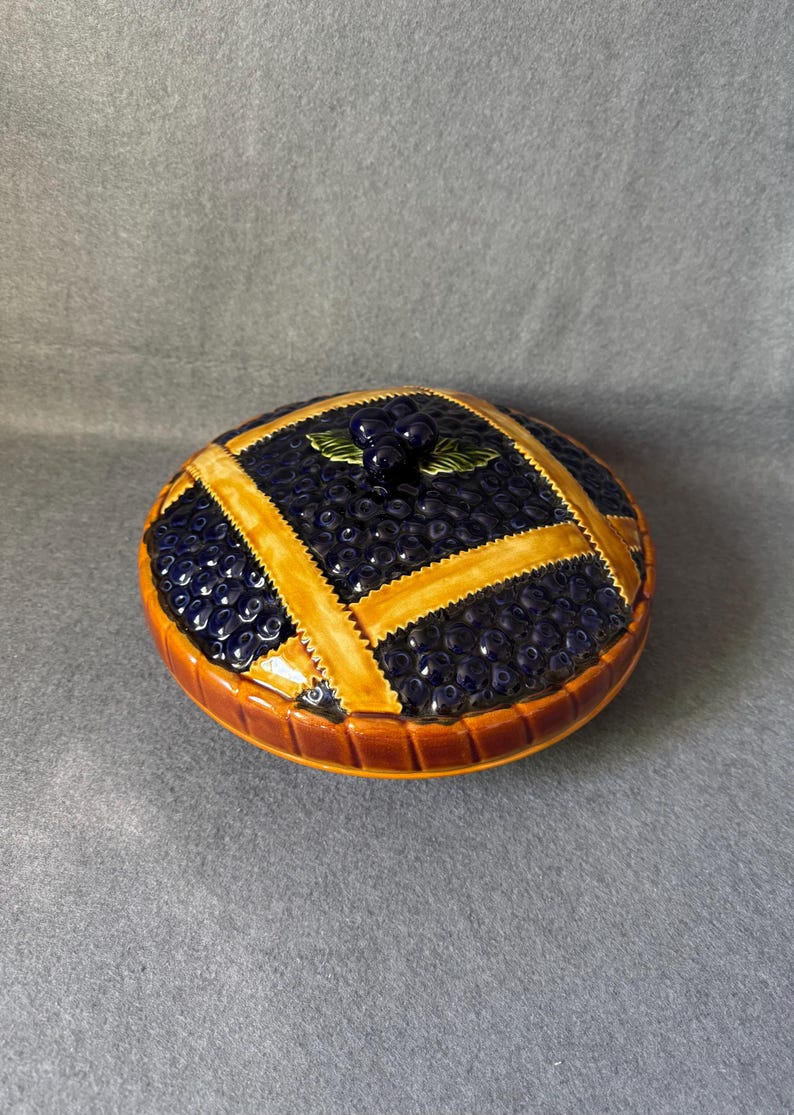 Vintage Ceramic Blueberry Pie Keeper, Majolica Trompe Loeil Pie Dish ...