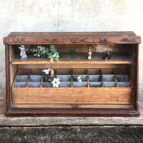 Vintage Display Box - Etsy