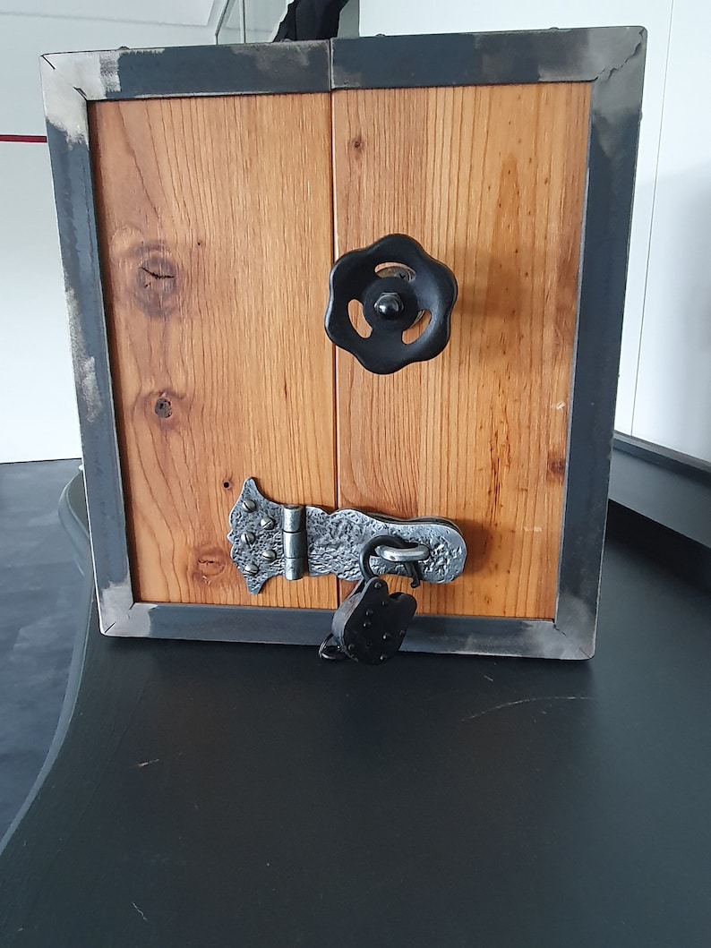 Humiliation Box, Smother Box, Skull Box, BDSM, Dungeon Sex Toy - Etsy