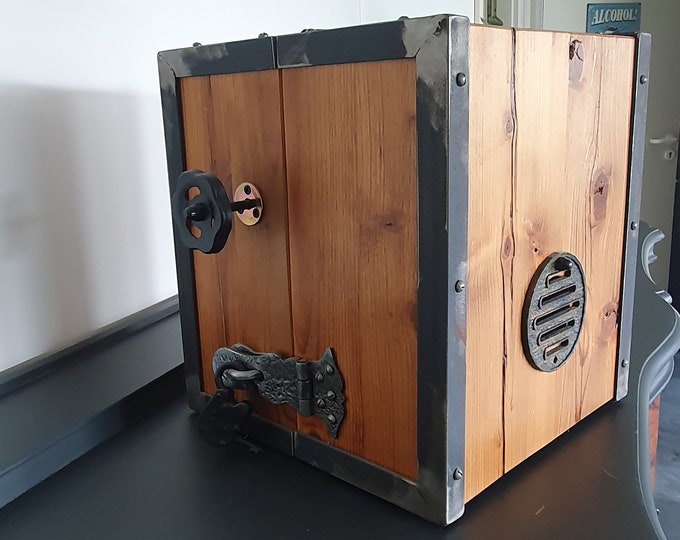 Humiliation Box, Smother Box, Skull Box, BDSM, Dungeon Sex Toy - Etsy