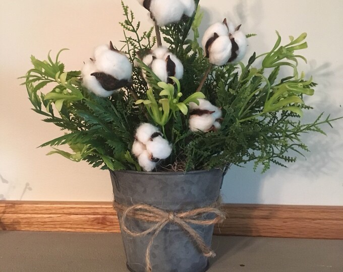Galvanized Centerpiece / Farmhouse Metal Pail /farmhouse Centerpiece ...