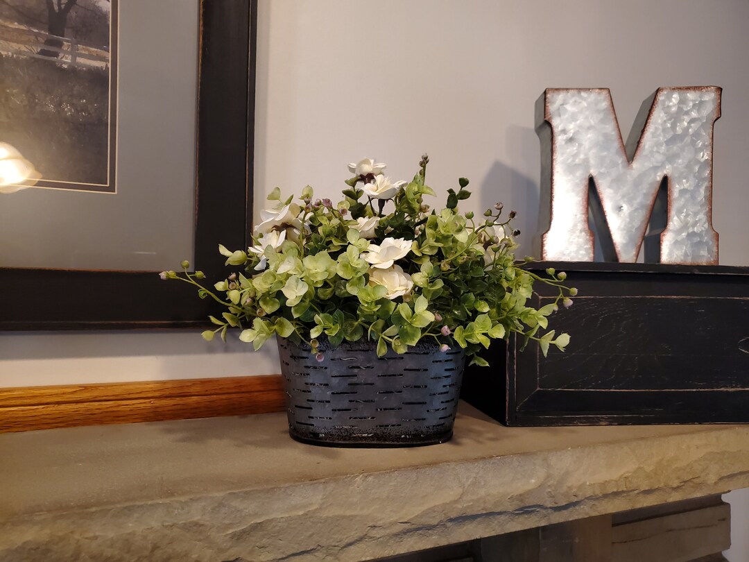 Farmhouse Centerpiece / Farmhouse Decor / Rustic Bucket With Eucalyptus ...