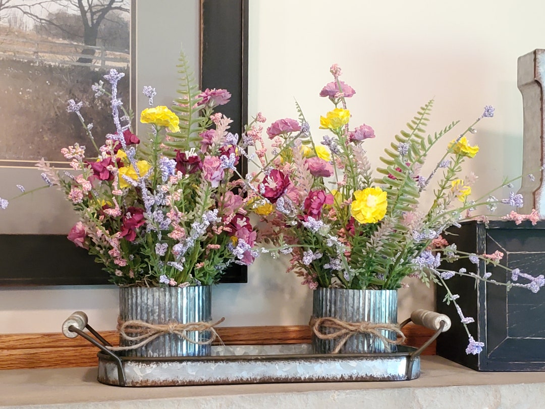 Farmhouse Centerpiece / Farmhouse Decor / Rustic Wildflower Centerpiece ...